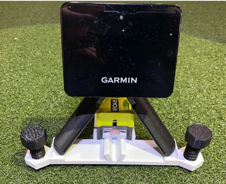 Is A Garmin R10 Stand Needed For Accurate Readings?